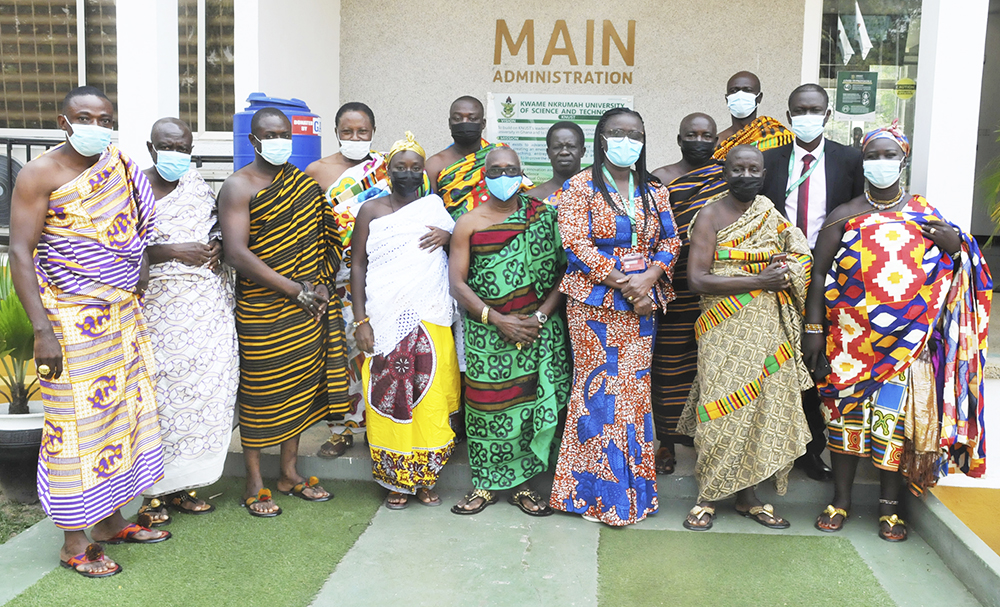 Campus Traditional Rulers Paid a Courtesy Call on Vice-Chancellor ... Campus Traditional Rulers Paid a Courtesy Call on Vice-Chancellor ...